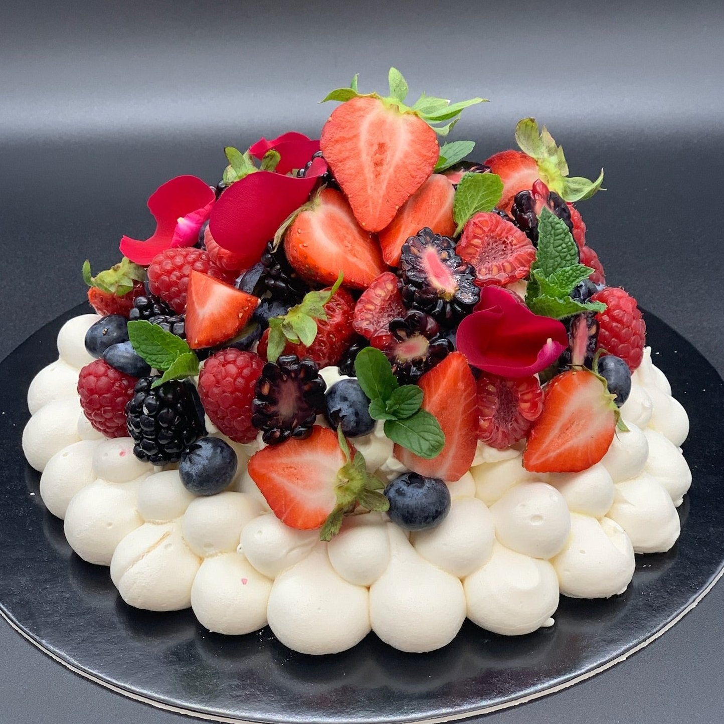 PAVLOVA GRANDE – Le Sacre Coeur Pasteleria